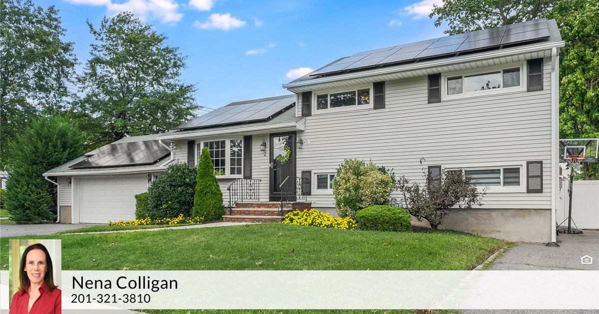 2 Eldorado Ct, Rochelle Park, NJ 07662